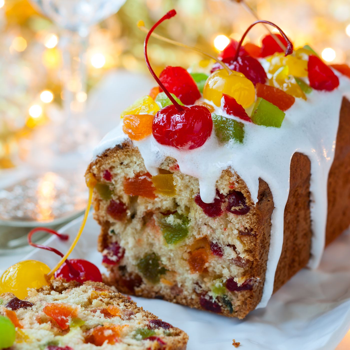 What is the shelf life of fruitcake?