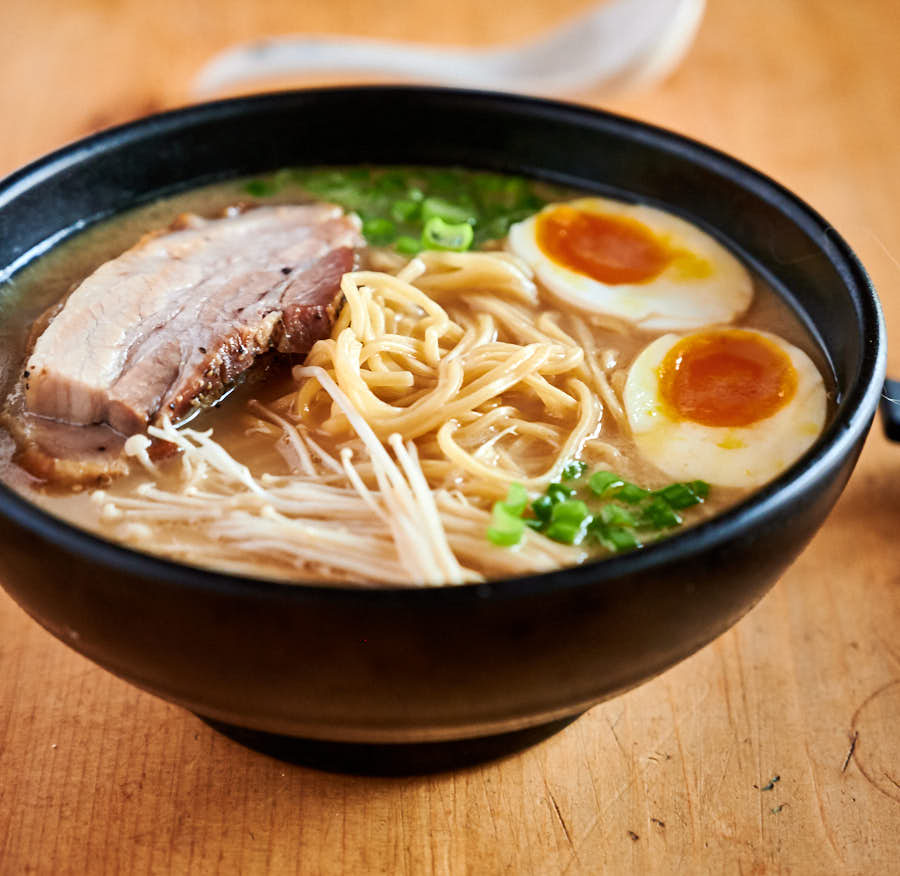 What is tonkotsu ramen?