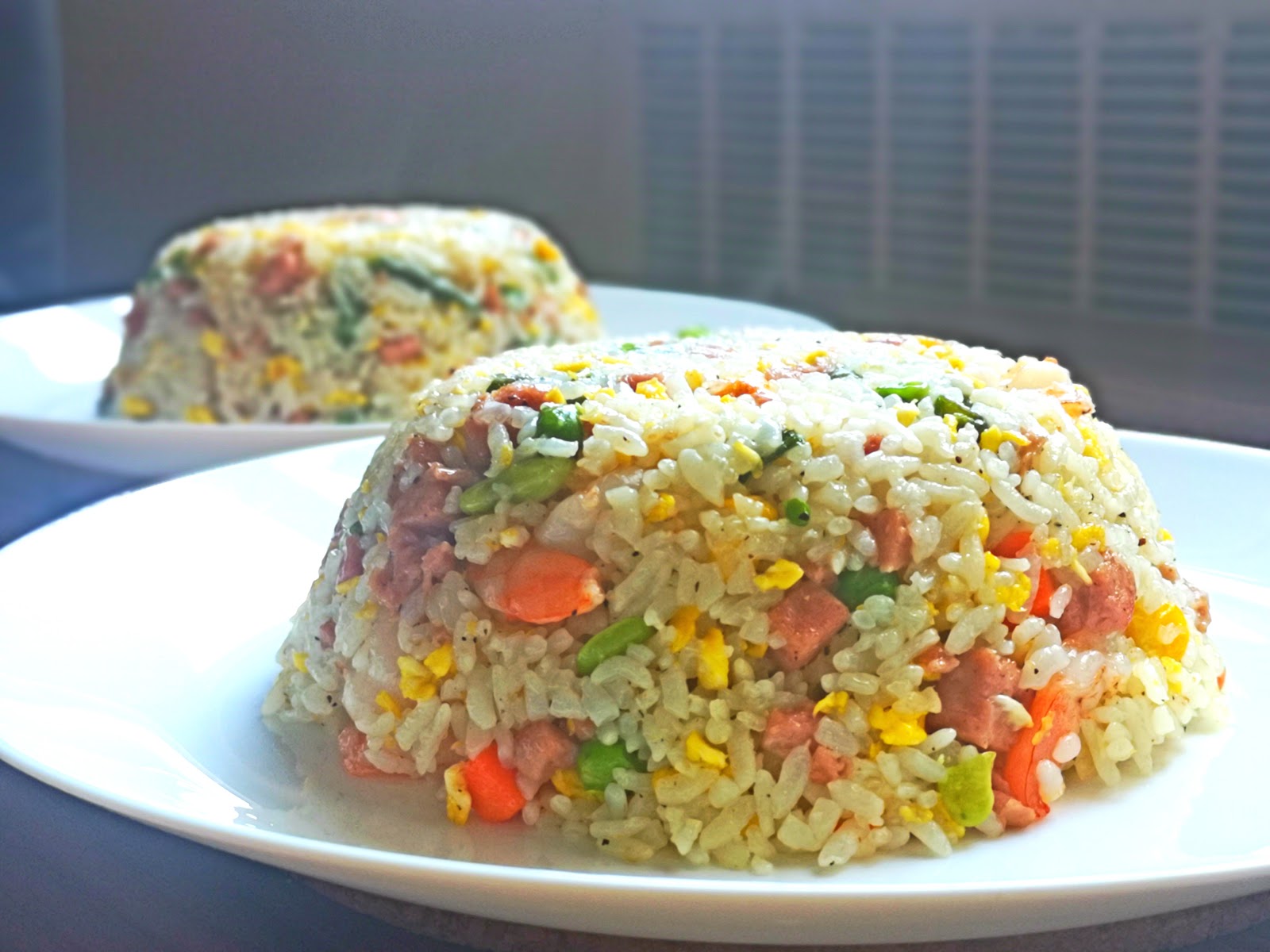 What make Chinese fried rice smell so good?