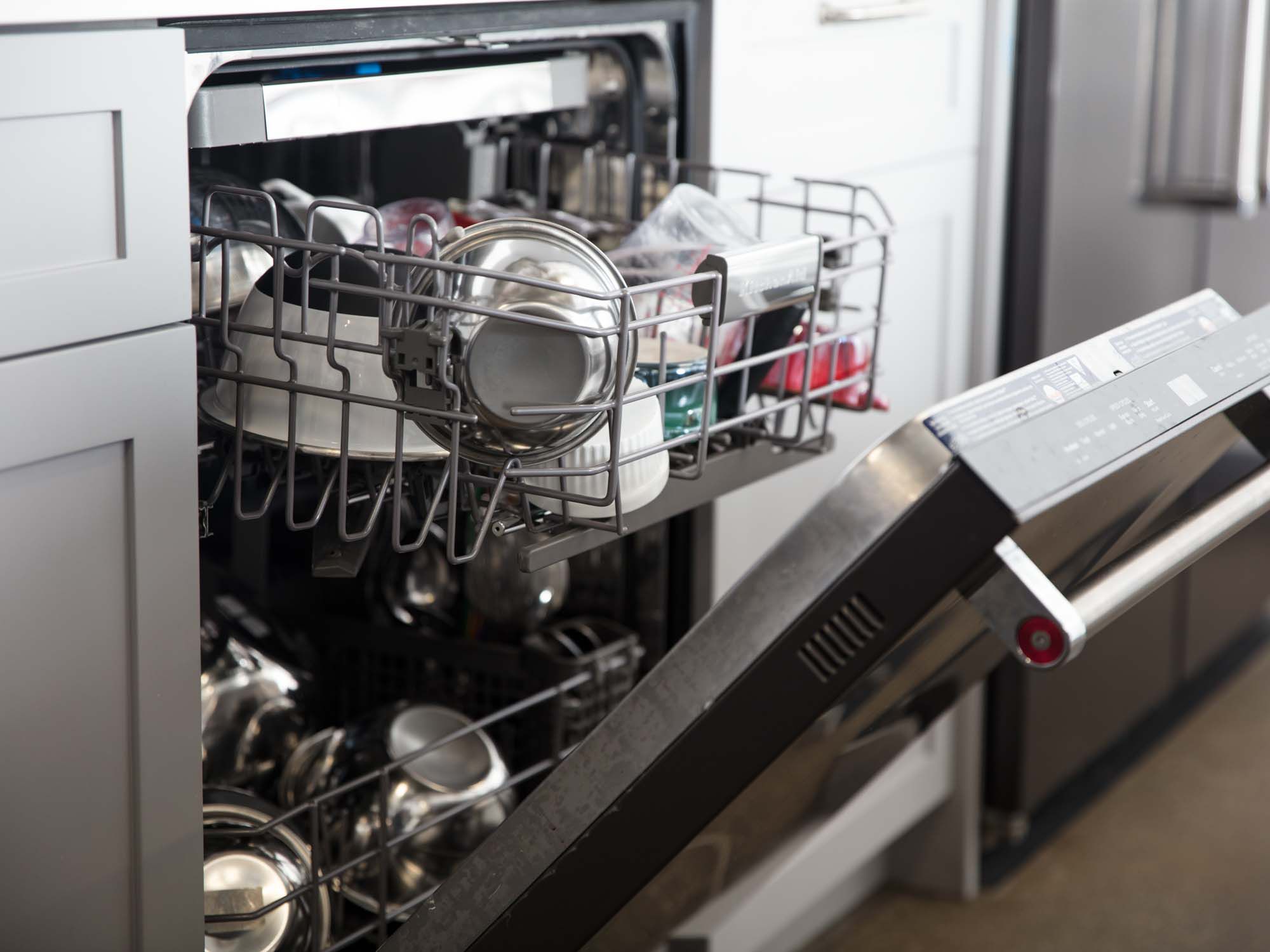 What metals can go in the dishwasher?
