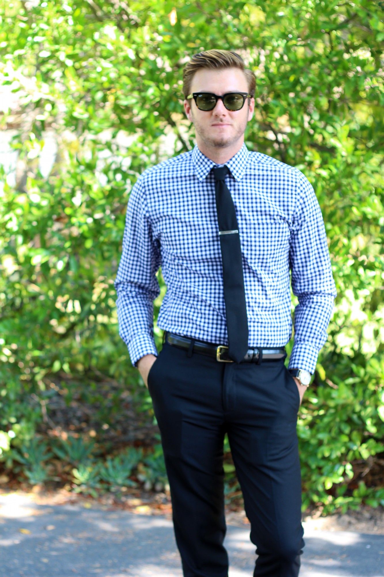 What pants go with a gingham shirt?