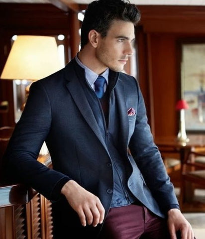 What should a gentleman wear to a dinner party?