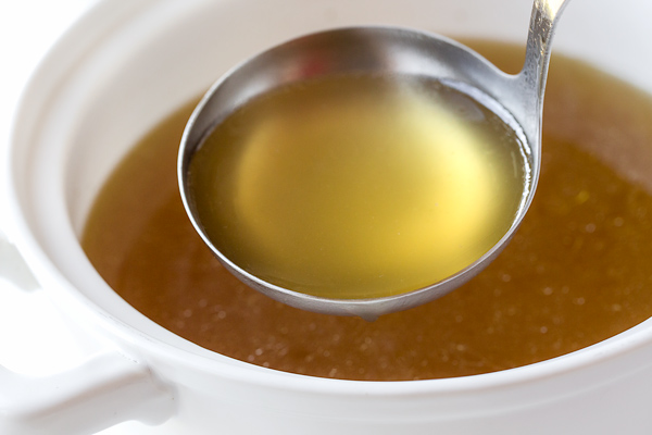 What should chicken broth look like?