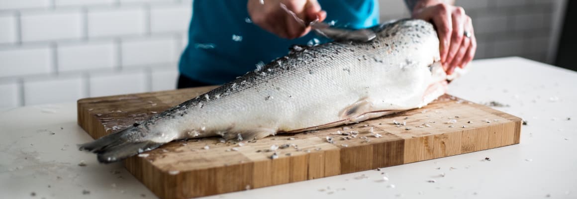 What should you look for when selecting a whole fish?