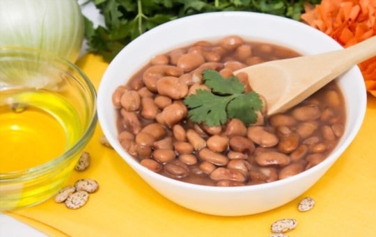 What side dishes go good with pinto beans?