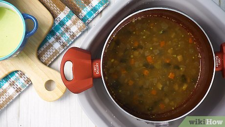 What temperature should soup be kept in the fridge?