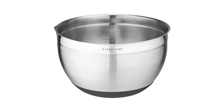 What type of bowl is best for baking?