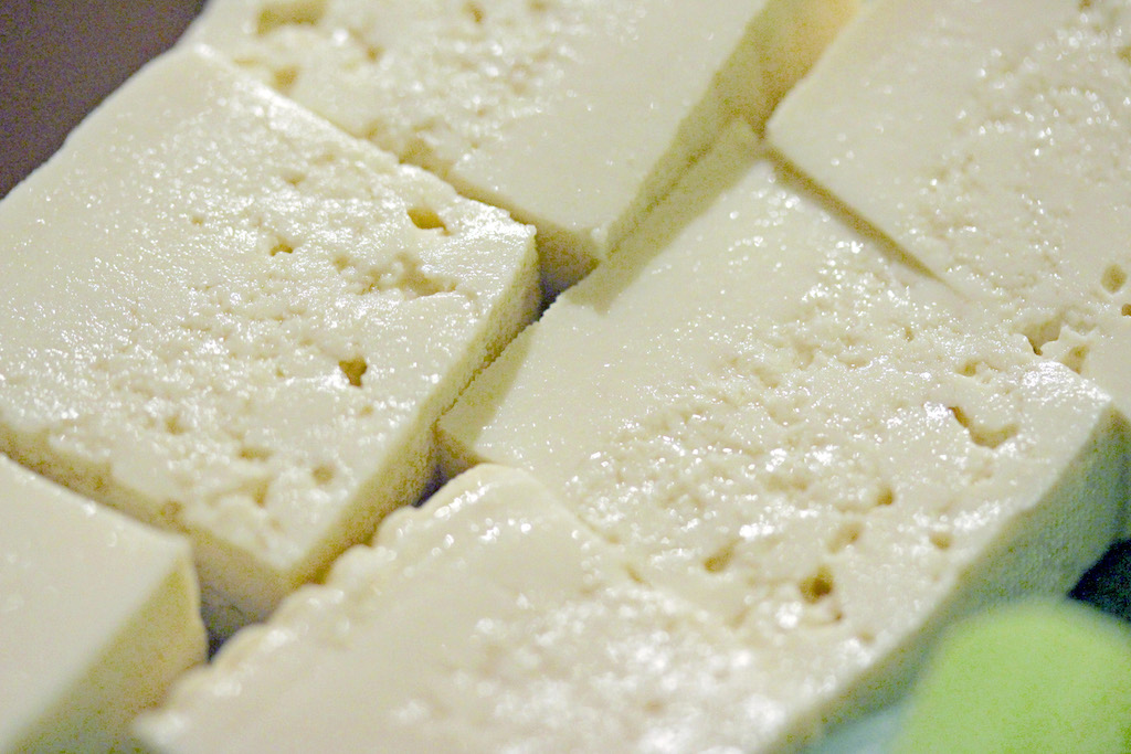 What type of coagulant is used in tofu?