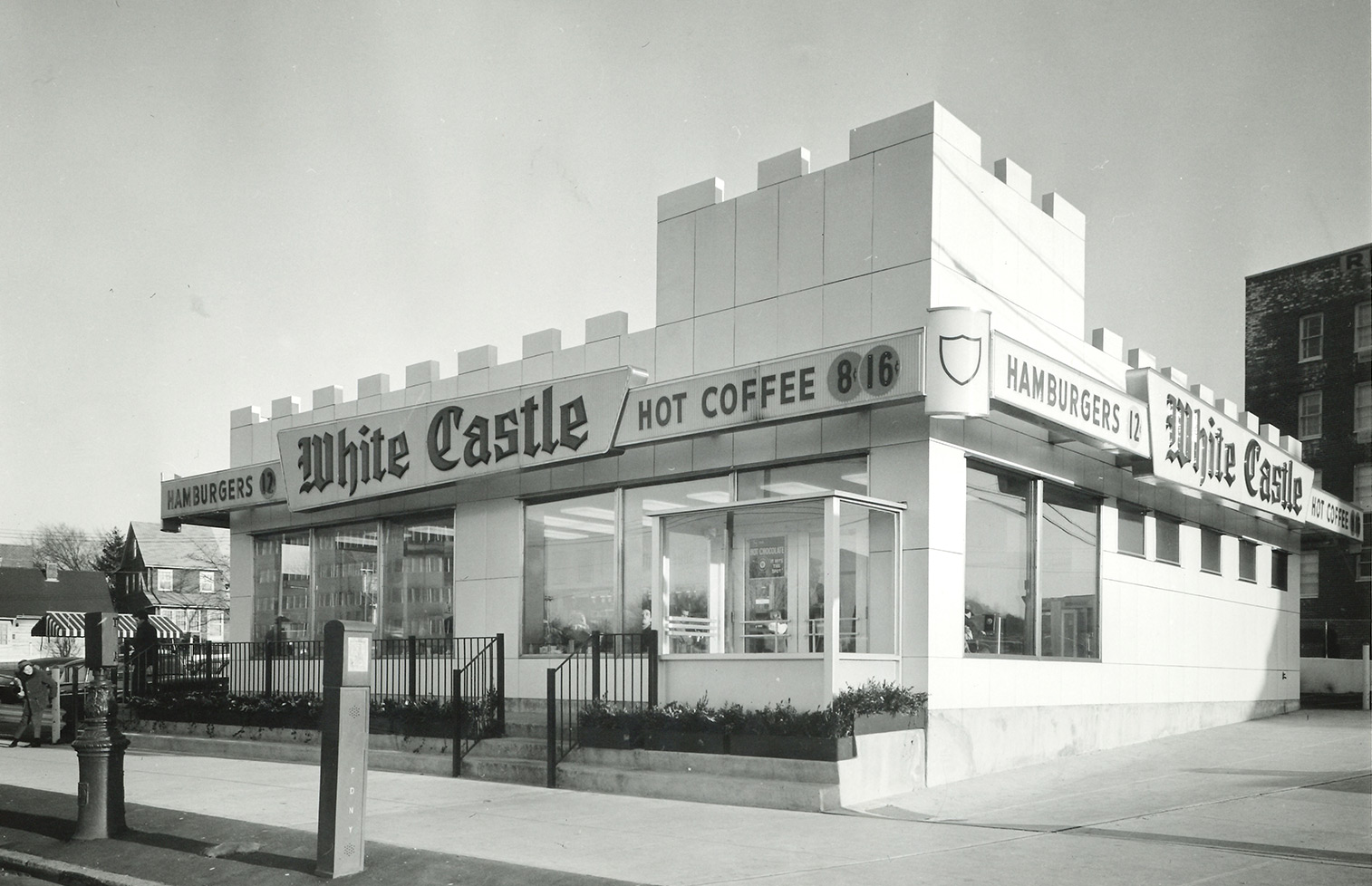 What was the first fast food restaurant in UK?