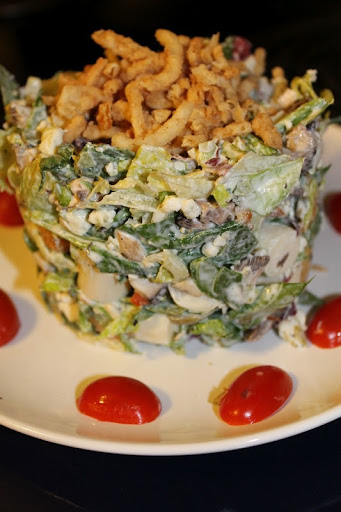 What's in a Ruth's Chris salad?
