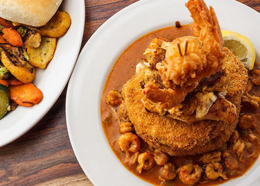 What's the difference between Cajun and Creole food?