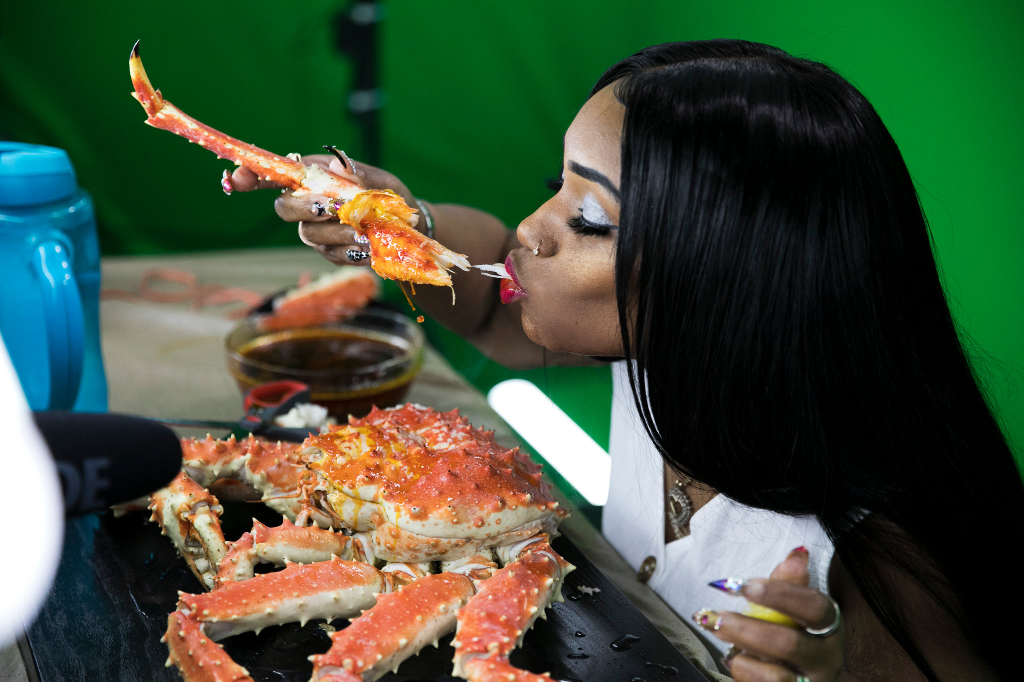 When did eating crab become popular?