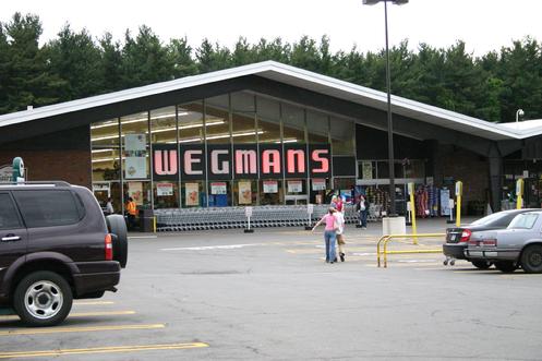 When was the East Rochester Wegmans built?