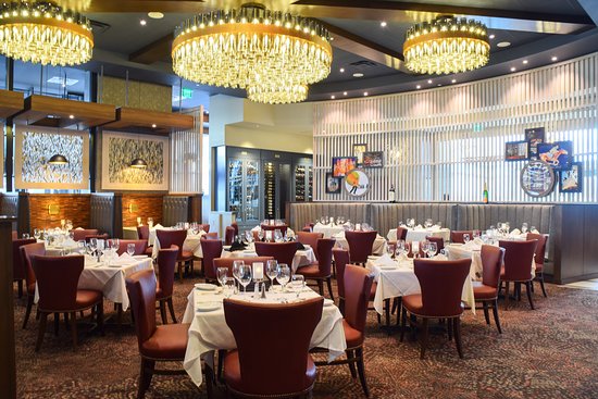 Where are the Ruth's Chris Steak House restaurants located?