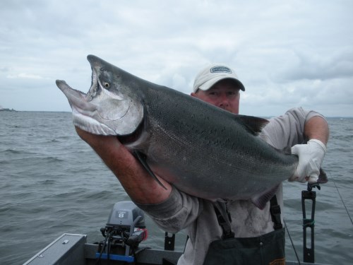 Where is the best fishing on the Columbia River?