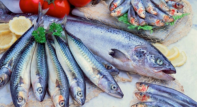 Which fish is low in calories?