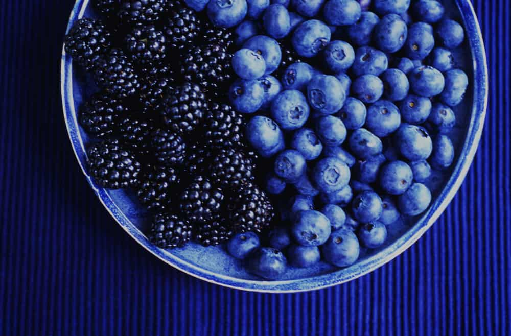 Which is better for you blueberries or blackberries?