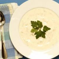 Which is healthier clam chowder or lobster bisque?