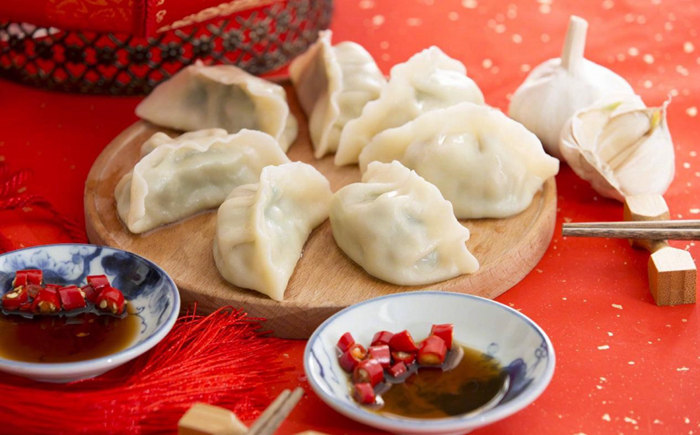 Why do Chinese eat dumplings during winter solstice?