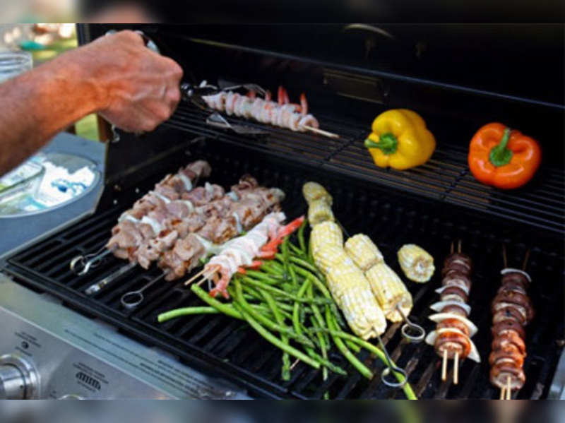 Why is grilling considered a healthy way of cooking?