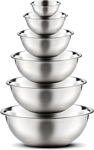 Why is it best to use glass or stainless steel bowls when mixing ingredients?