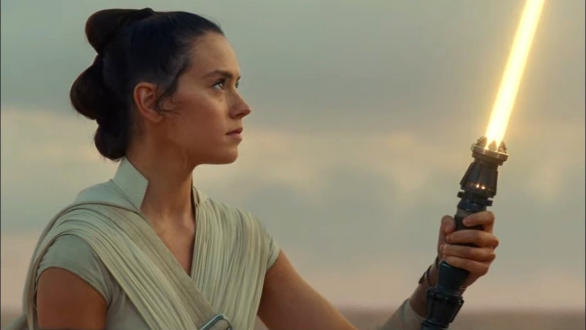 Why is Rey's saber yellow?