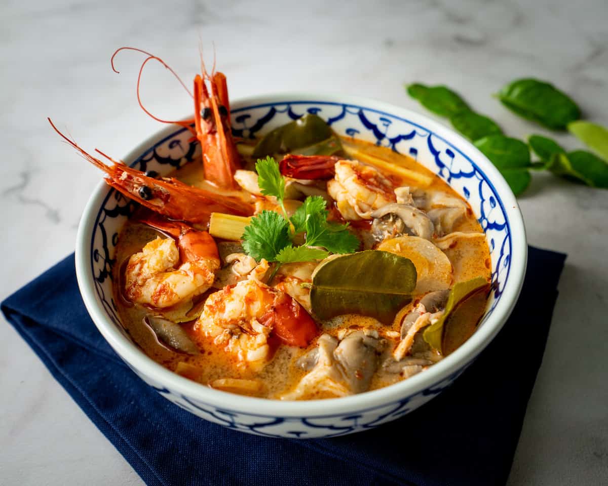 Why is tom yum goong popular in Thailand?