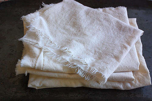 Why Muslin is better than cheesecloth?