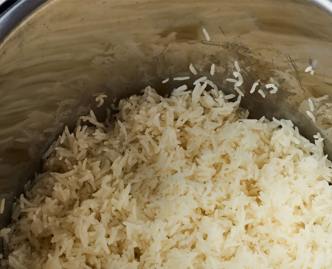 Why we should not cook rice in pressure cooker?