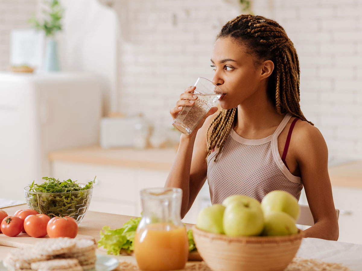 Why we should not drink water before eating?