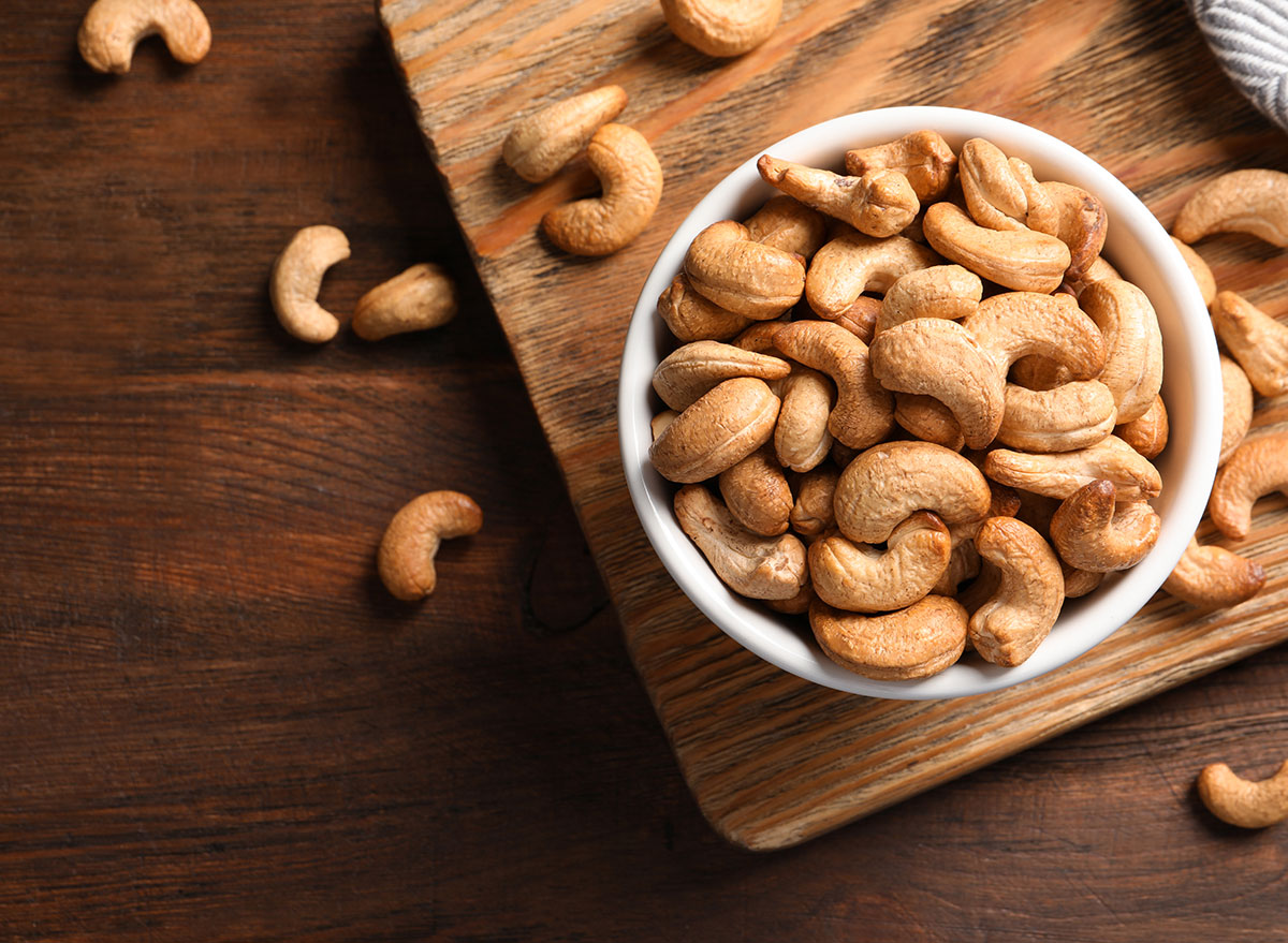 Why you shouldn't eat cashews?