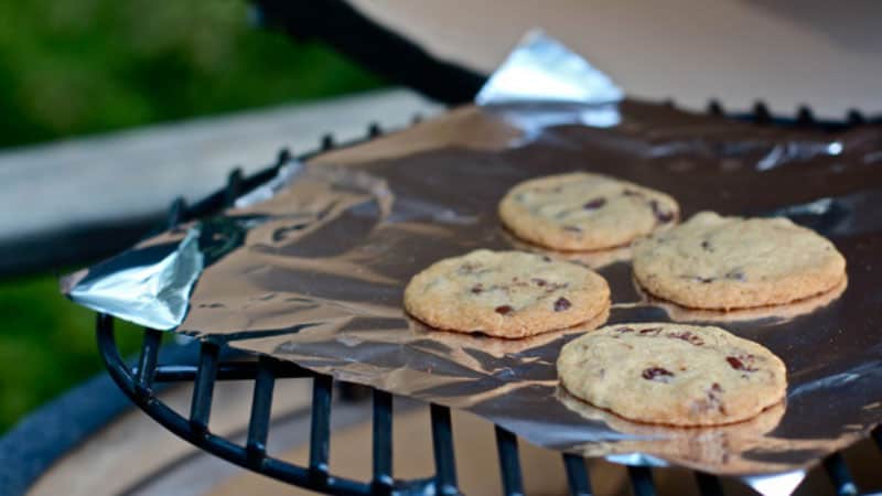 Will biscuits stick to aluminum foil?