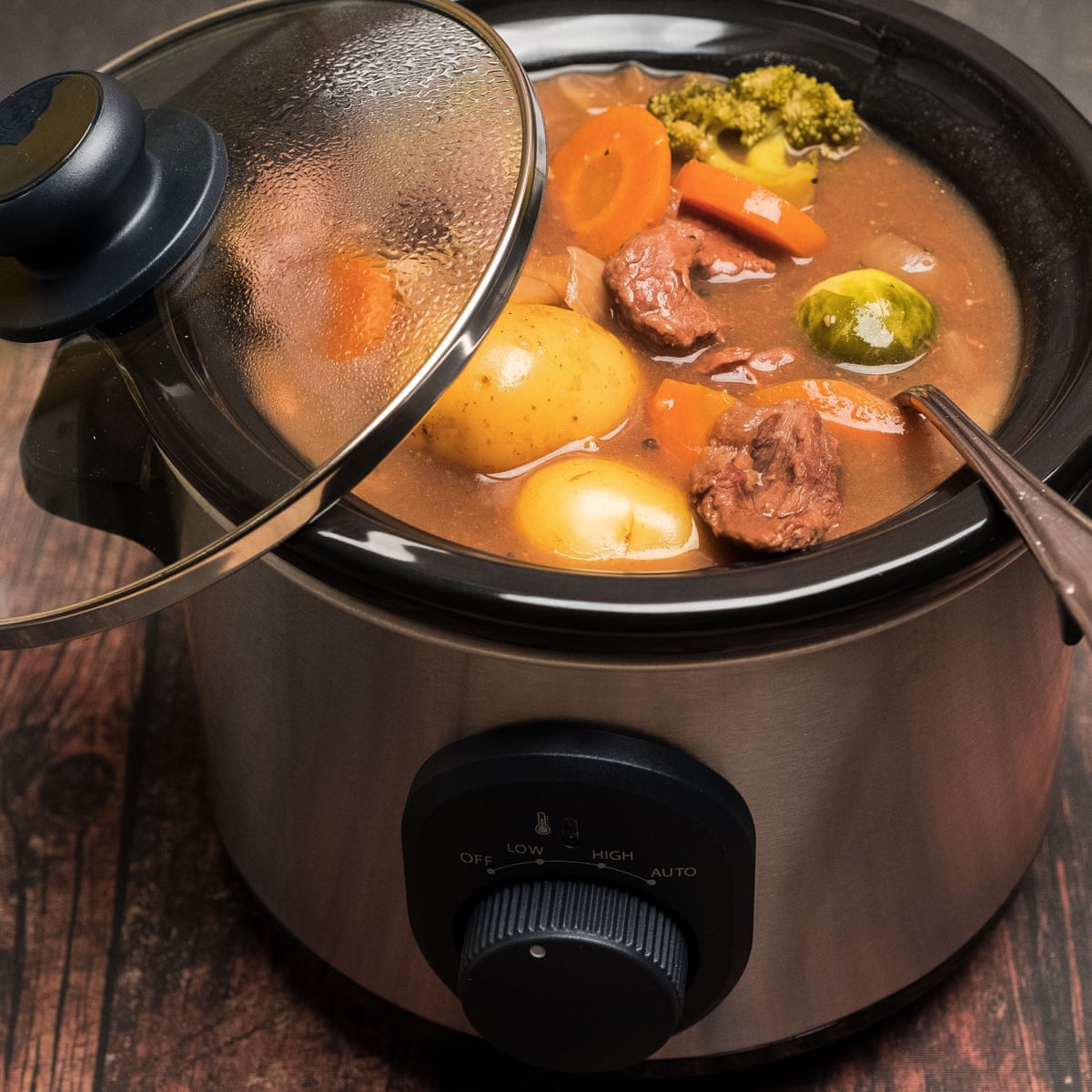 Will food burn in a slow cooker on low?